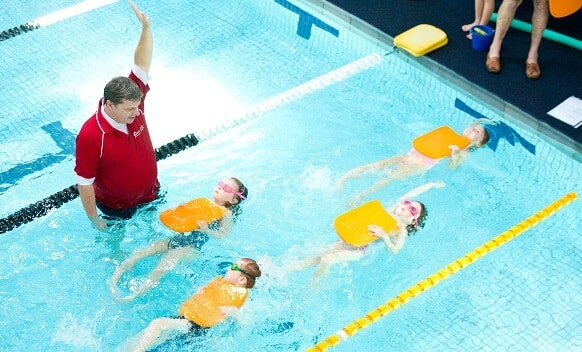 Short and Long Distances in Learn To Swim Classes